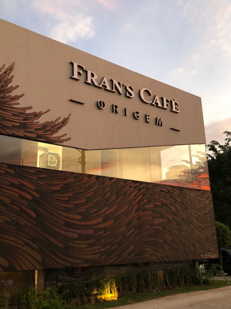 Inauguração da loja Fran's Café Origem, em São Paulo, e os 50 anos da ...