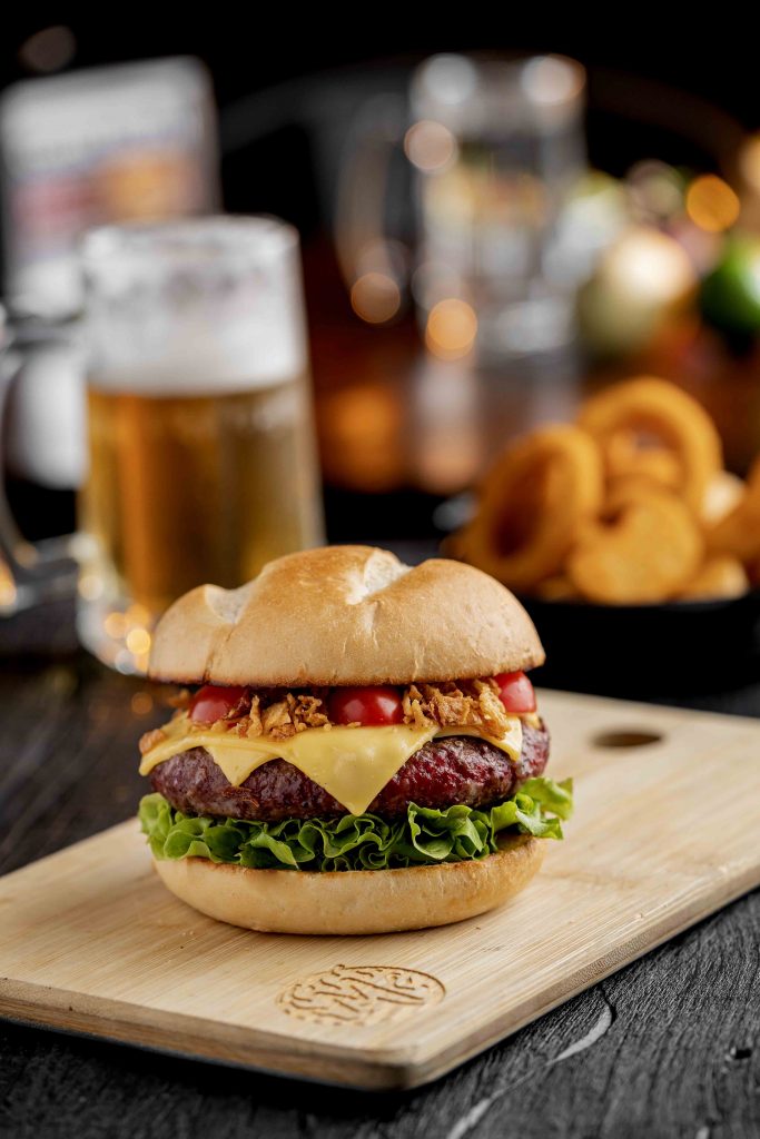 Mania de Churrasco ! PRIME STEAK & BURGER chega a mais um Posto Lago ...