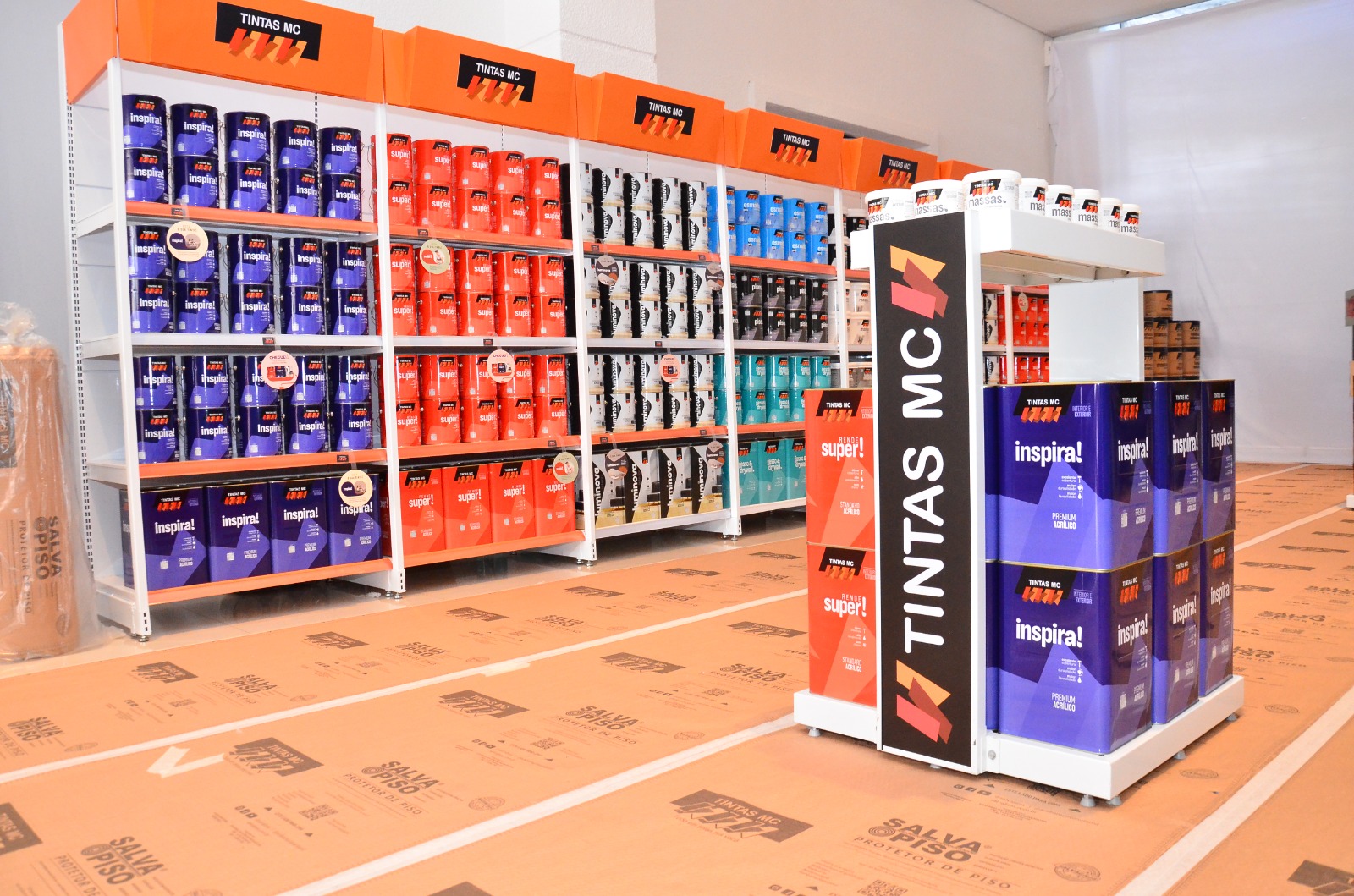 Tintas MC comemora os ótimos resultados do primeiro ano da sua marca ...
