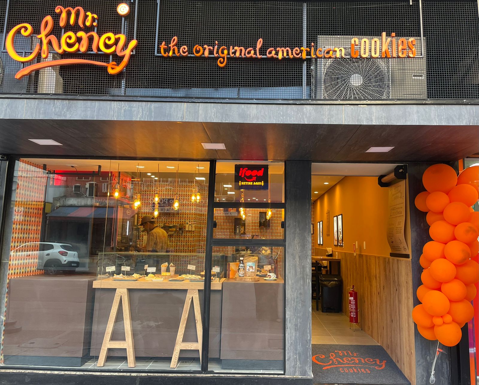 Mr. Cheney leva os famosos cookies americanos para Laranjeiras - Mapa ...