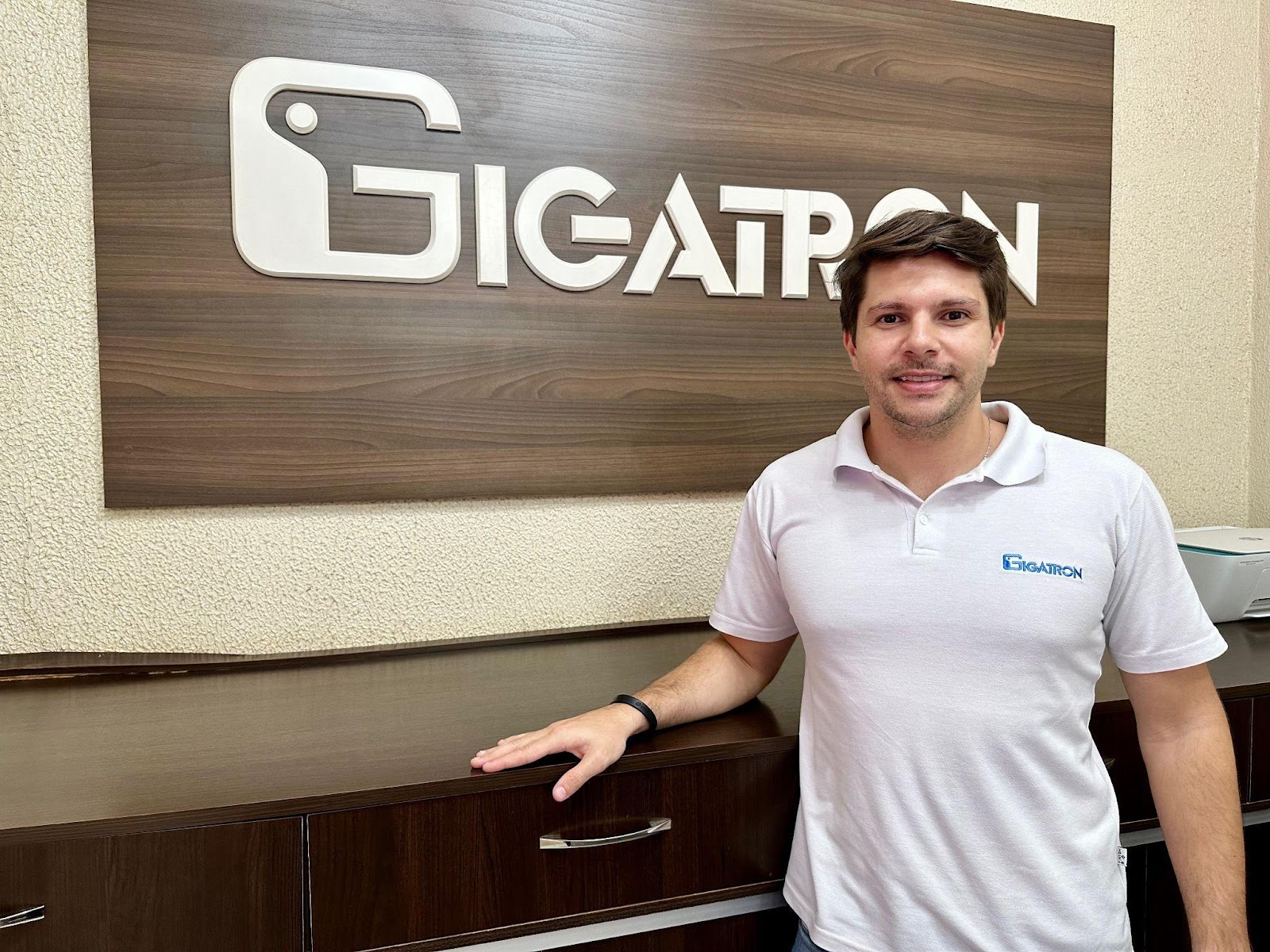 Gigatron Logo