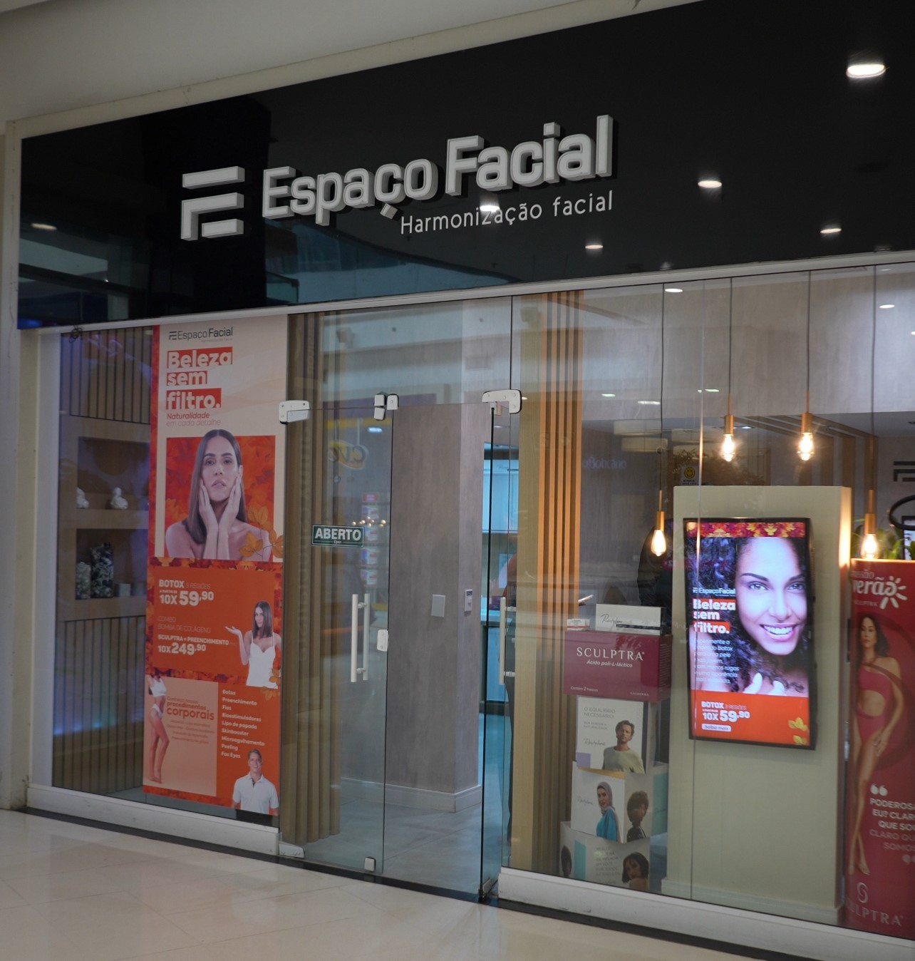 Deborah Secco e Márcio Garcia impulsionam expansão da Espaço Facial com ...